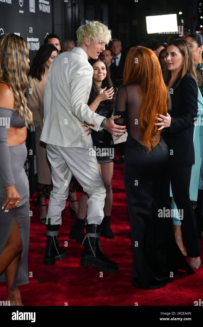 Machine Gun Kelly, Megan Fox Stock Photo - Alamy