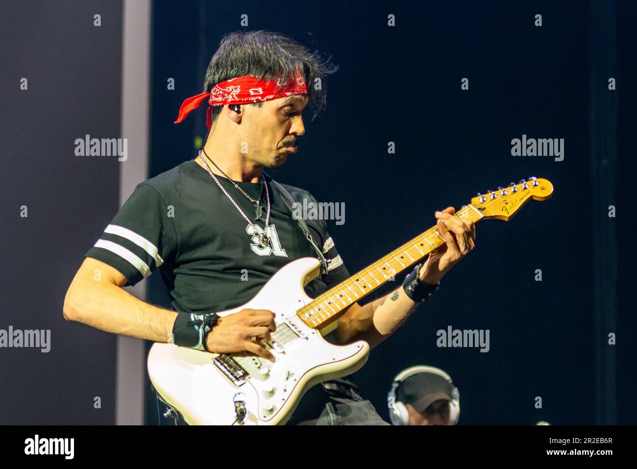 Marco Arata performing live during the Music Concert Articolo 31 - Il ...