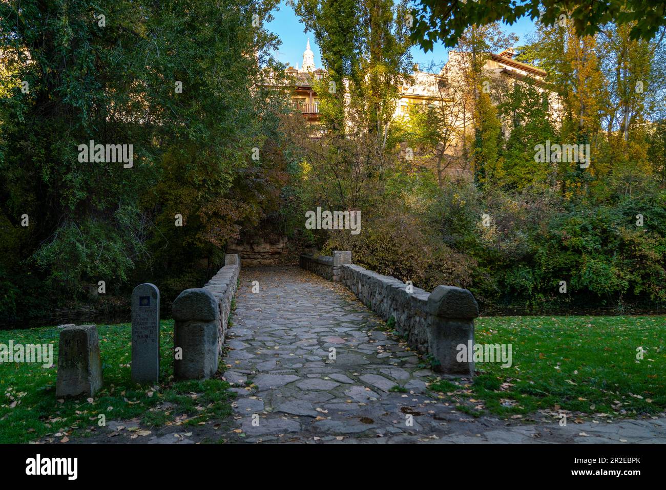 PUENTE DE LA ESTRELLA, in English "Star Bridge". Traditional route for ...