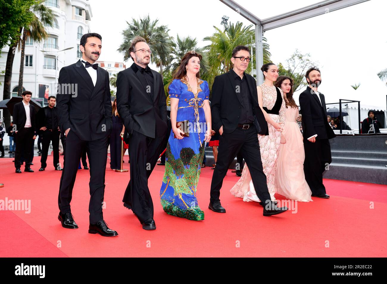 Cannes, Frankreich. 19th May, 2023. Musab Ekici, Deniz Celiloglu, Ebru ...