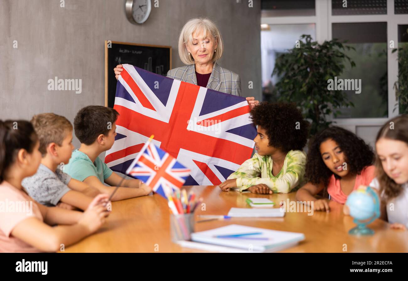 High school teacher tells the pupils the history of Great Britain Stock ...