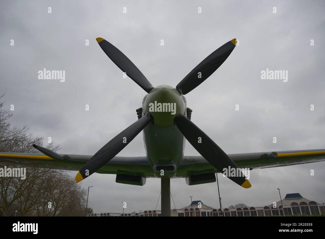 Gate guardian spitfire hi-res stock photography and images - Alamy