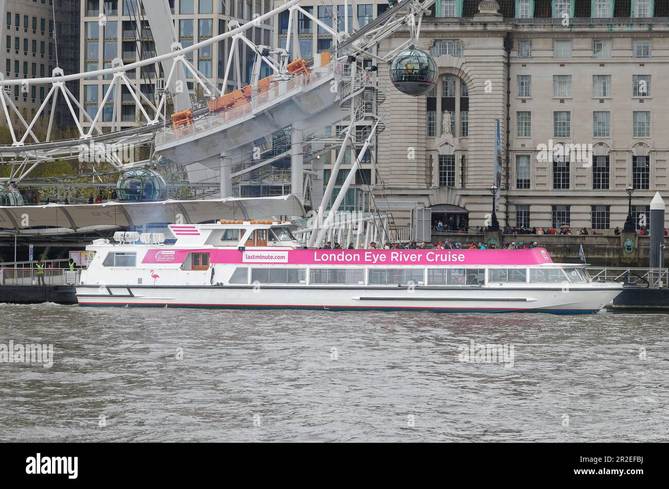 London Eye River Cruise, a cruise boat for viewing the attractions on ...