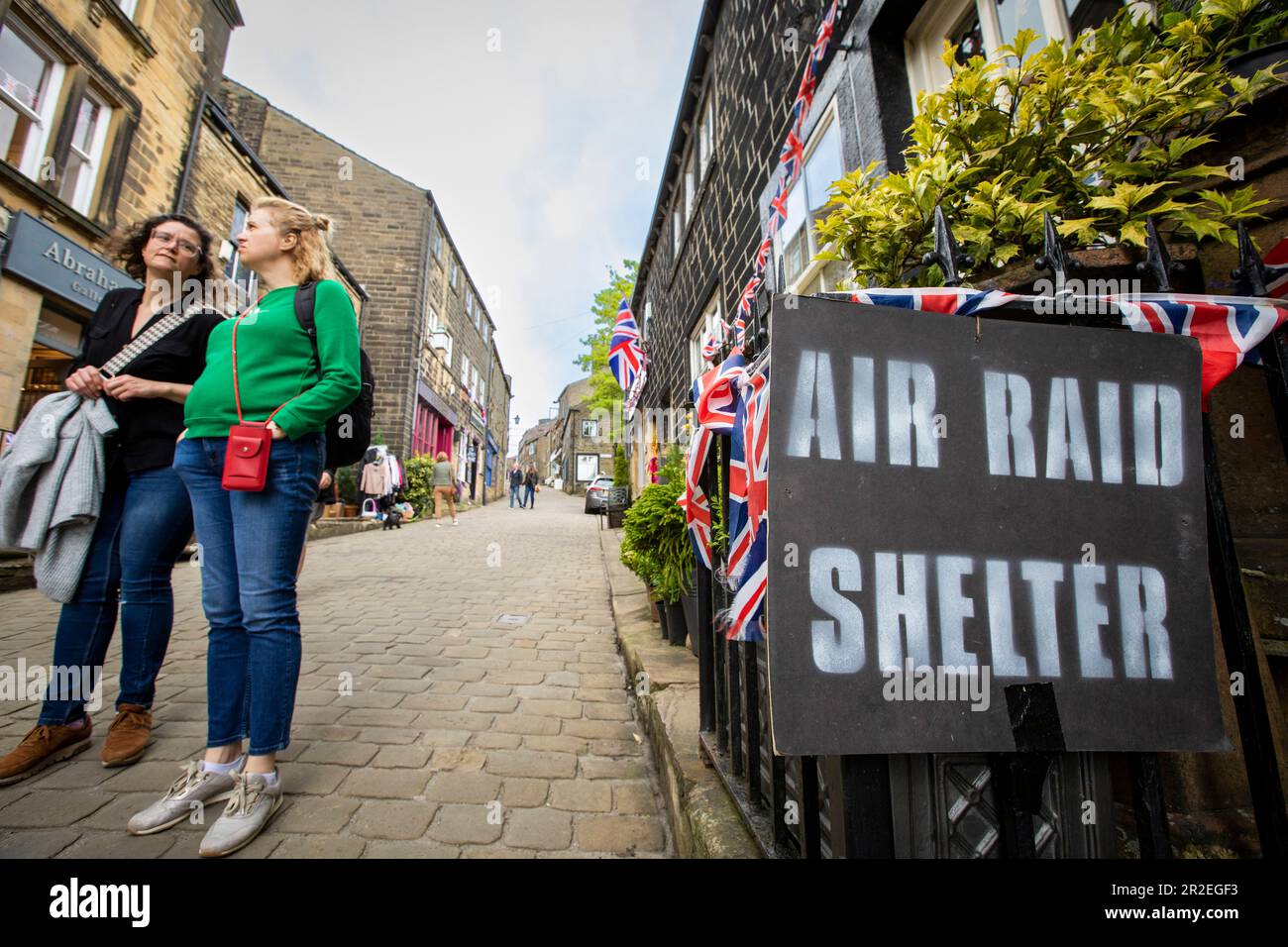 May 2023 haworth 1940s hi-res stock photography and images - Alamy
