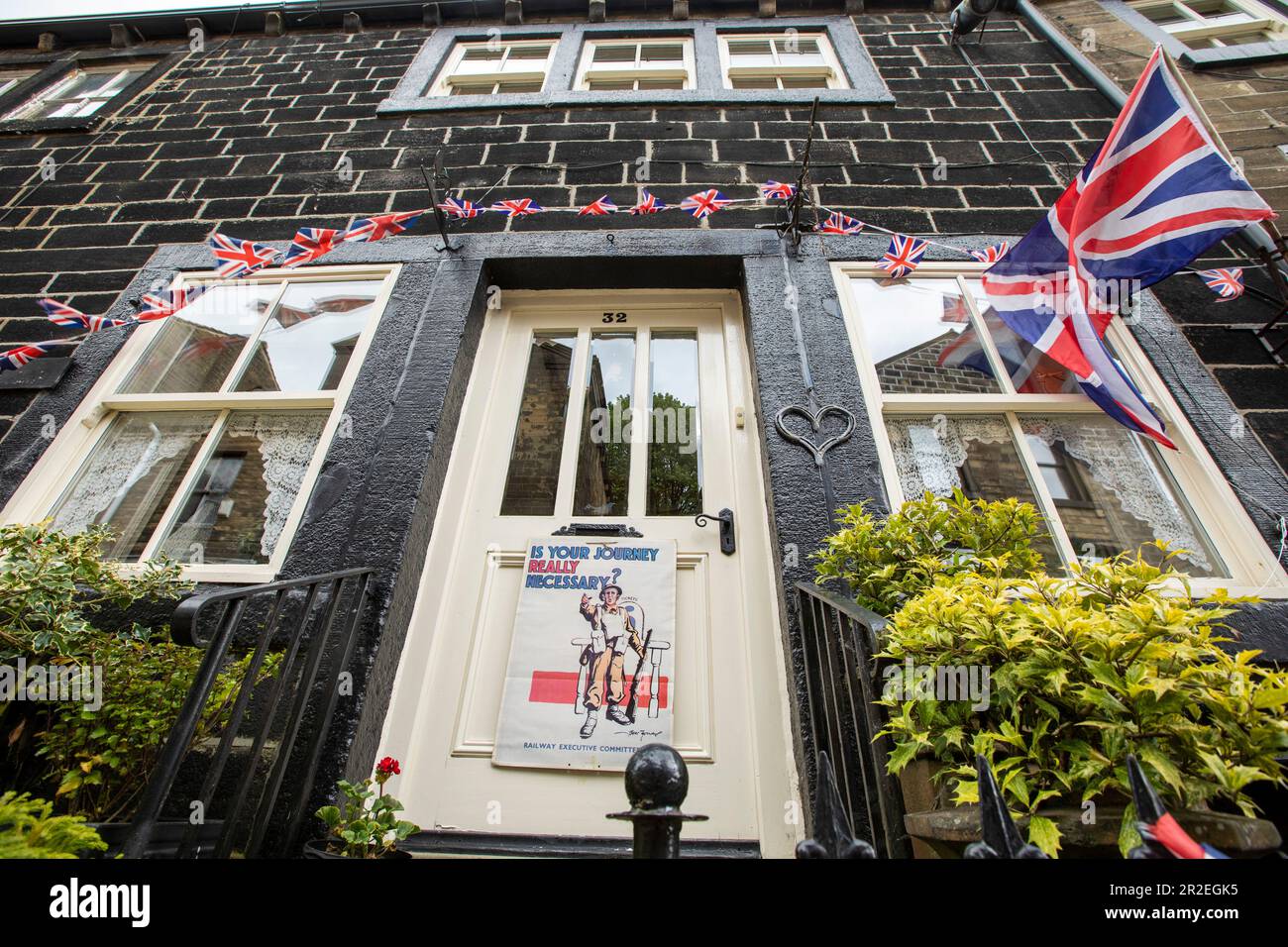 May 2023 haworth 1940s weekend hi-res stock photography and images - Alamy
