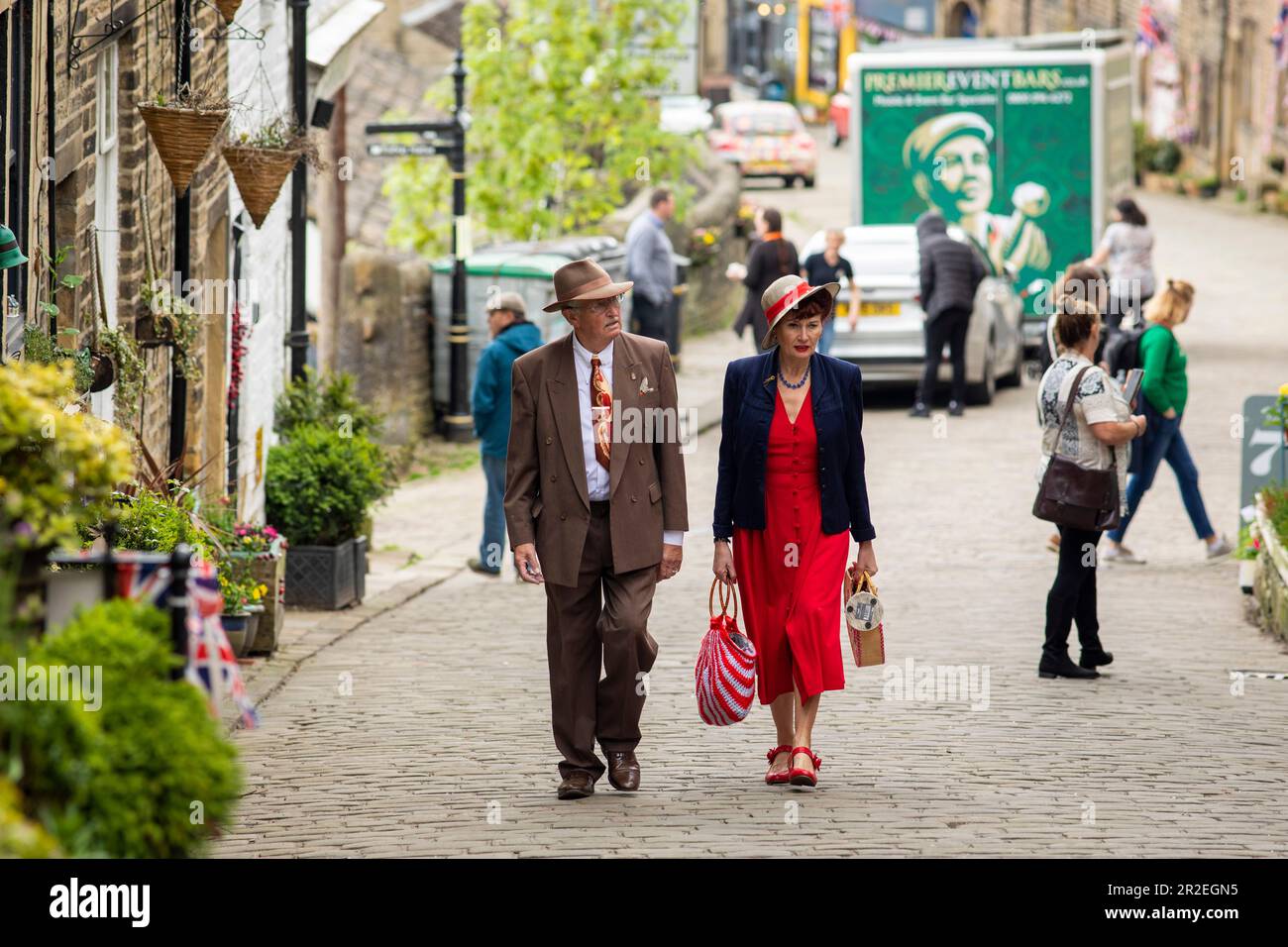 1940s weekend in haworth 2023 hi-res stock photography and images - Alamy