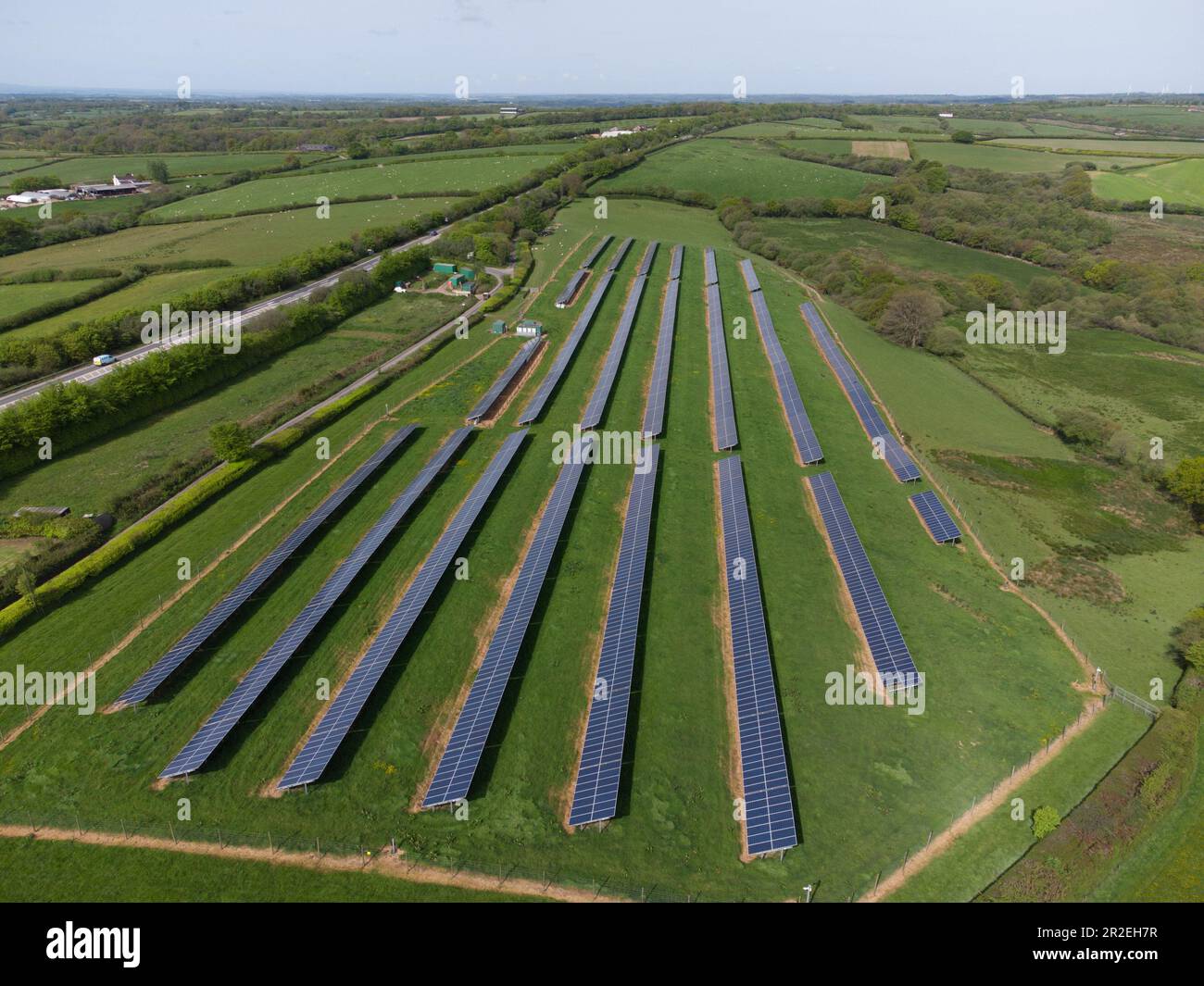 Solar power statiion hi-res stock photography and images - Alamy