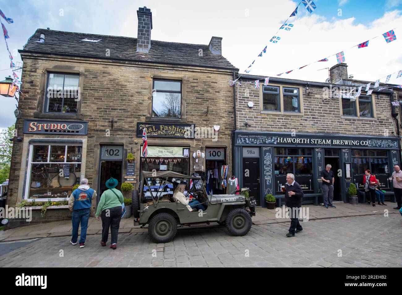 Haworth 40s weekend 2023 hi-res stock photography and images - Alamy