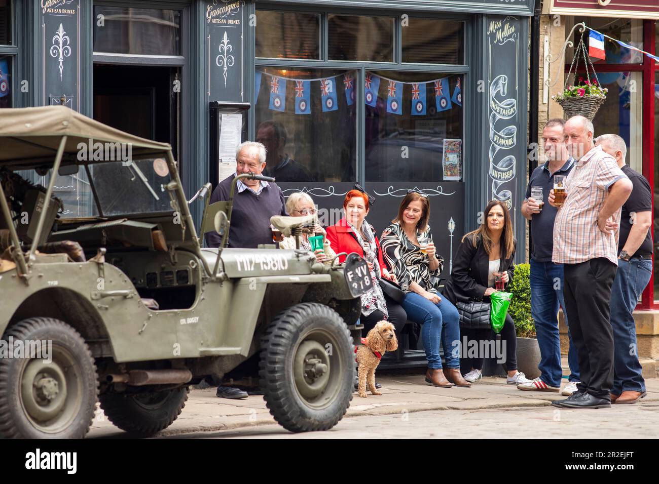 Haworth 1940s weekend 2023 hi-res stock photography and images - Alamy