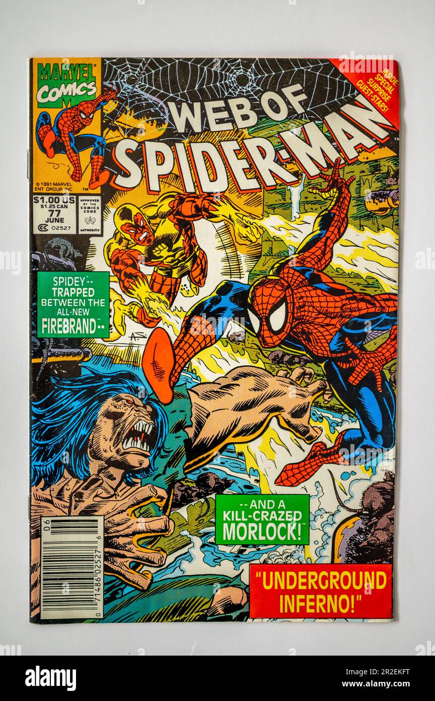 Spiderman comics cover hi-res stock photography and images - Alamy