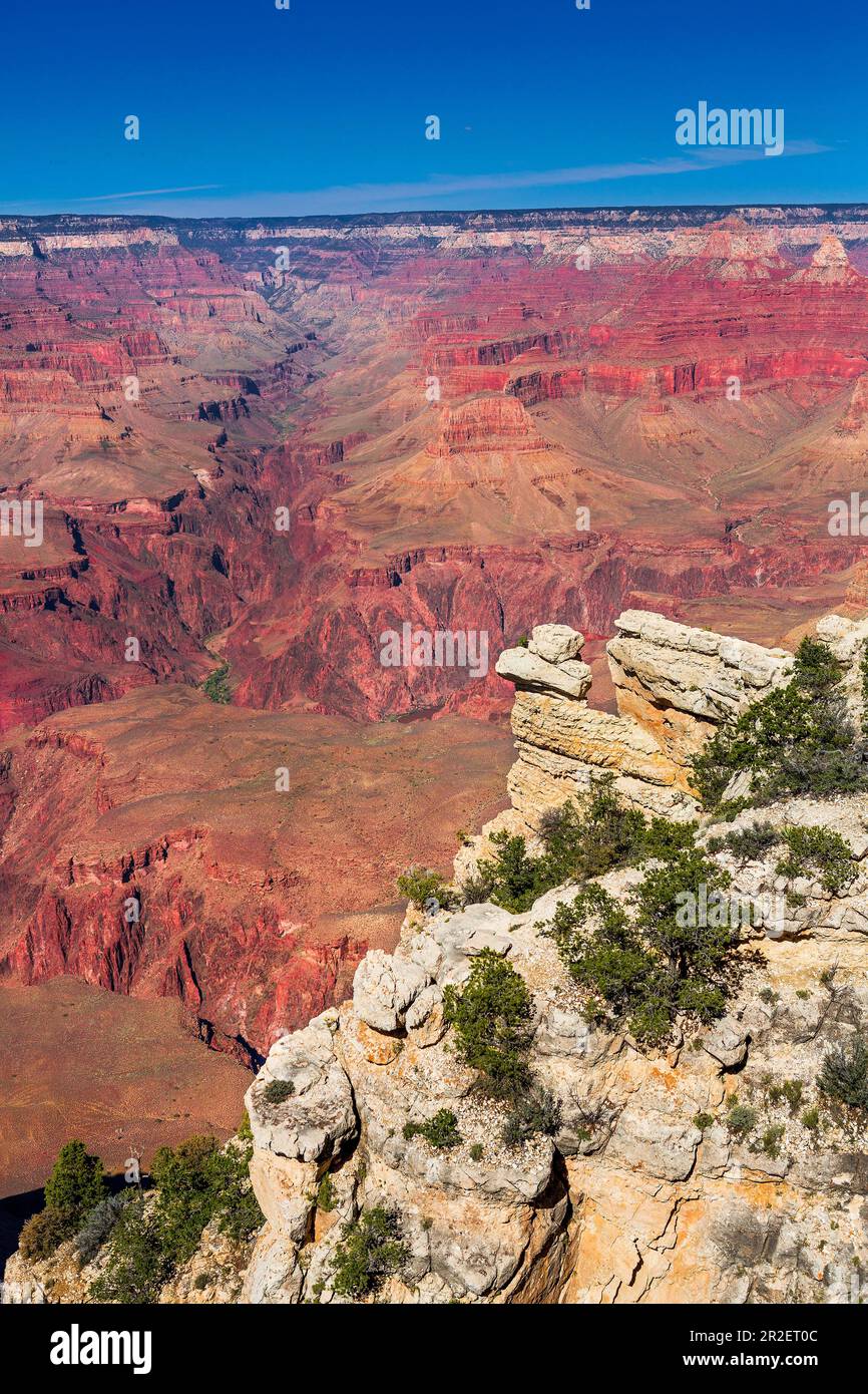Red canyons hi-res stock photography and images - Alamy