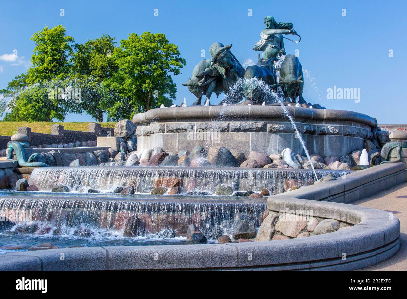 Gefion Fountain (Gefionspringvandet). Bronze fountain completed in 1908 ...