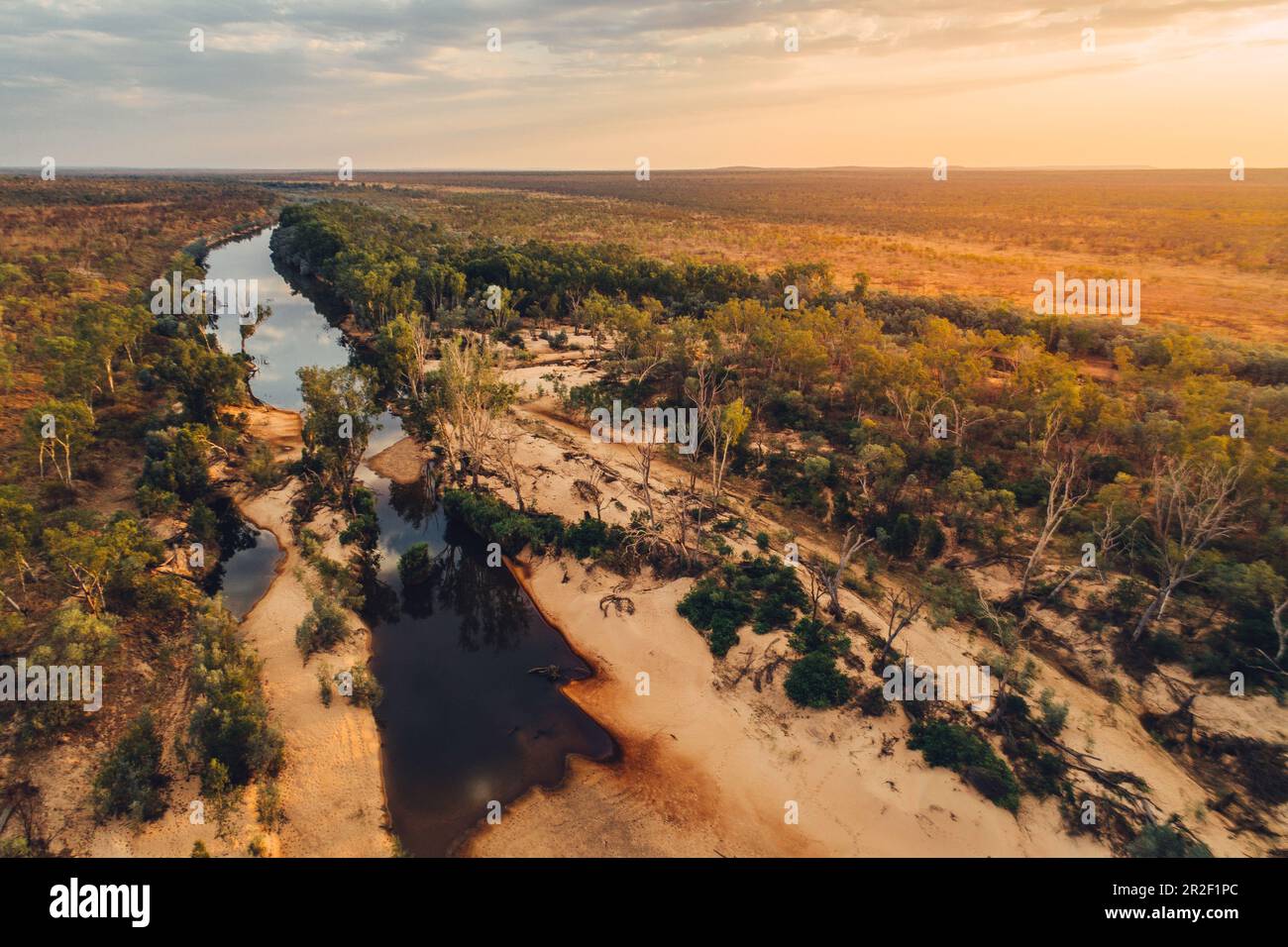 Australia desert dining hi-res stock photography and images - Alamy