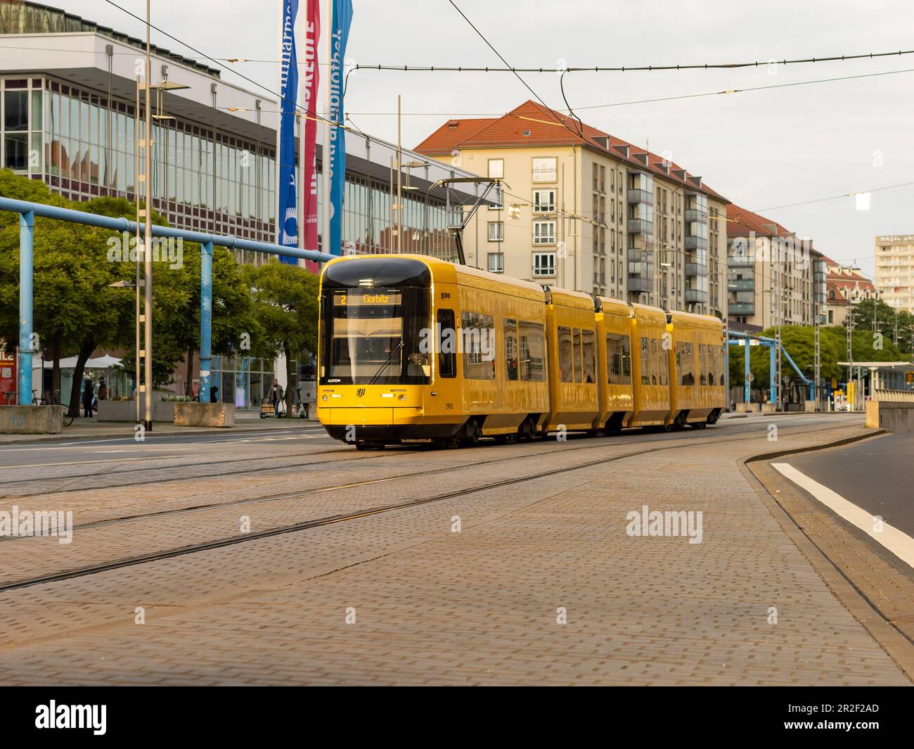Light rail vehicle hi-res stock photography and images - Alamy
