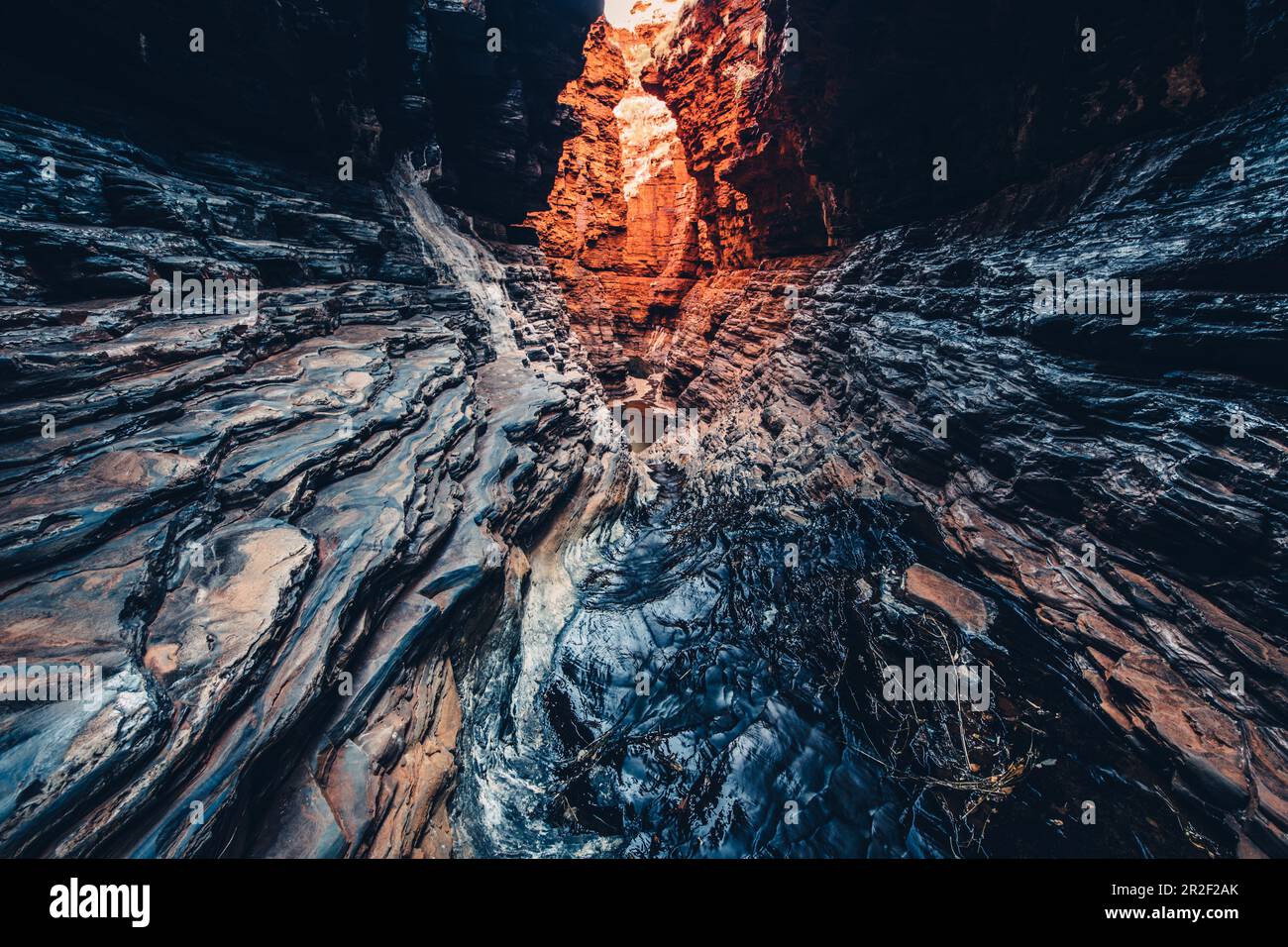 Rock formations in the Hancock Gorge in Karijini National Park in ...