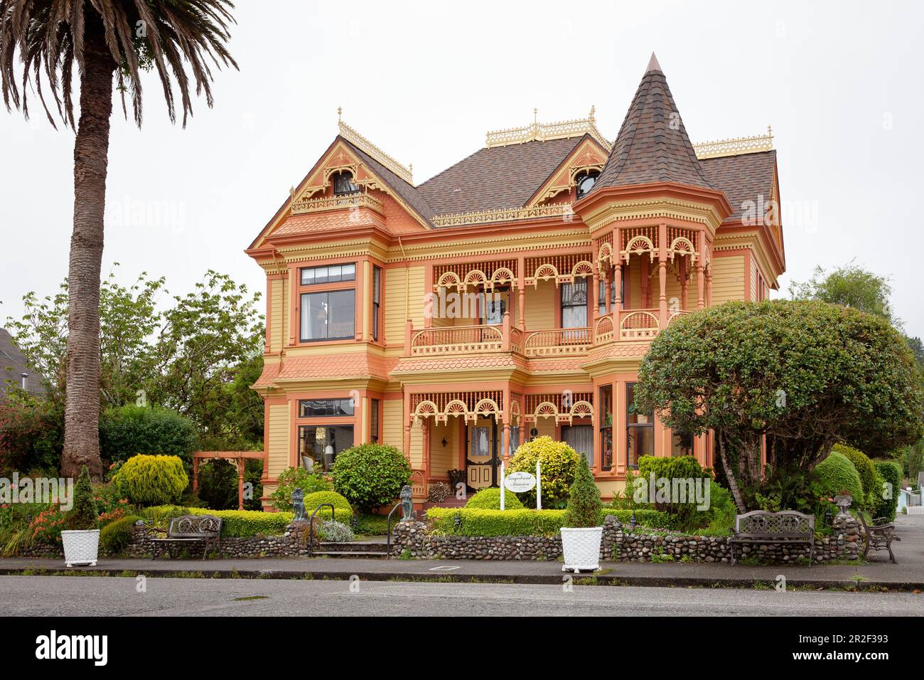 Victorian architecture california ferndale hi-res stock photography and ...