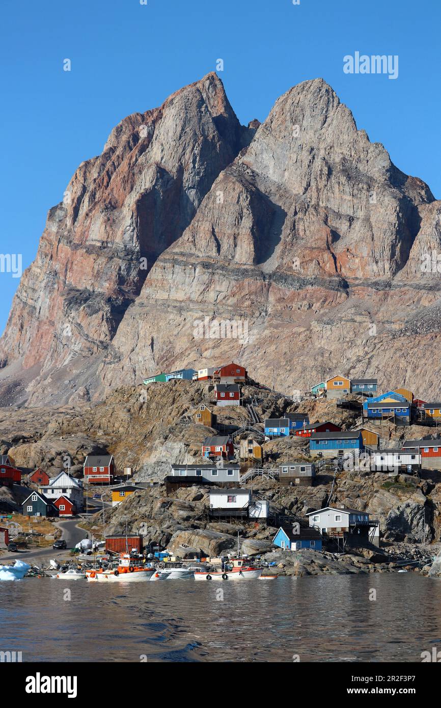 Uummannaq Island in West Greenland; homonymous place below the heart ...