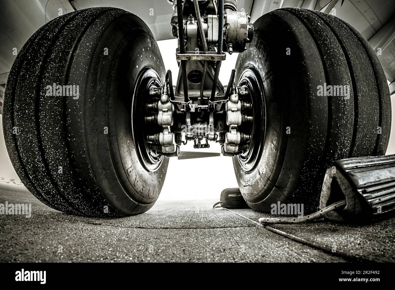 Airbus A320-200 in the parking position at Munich Airport Stock Photo ...