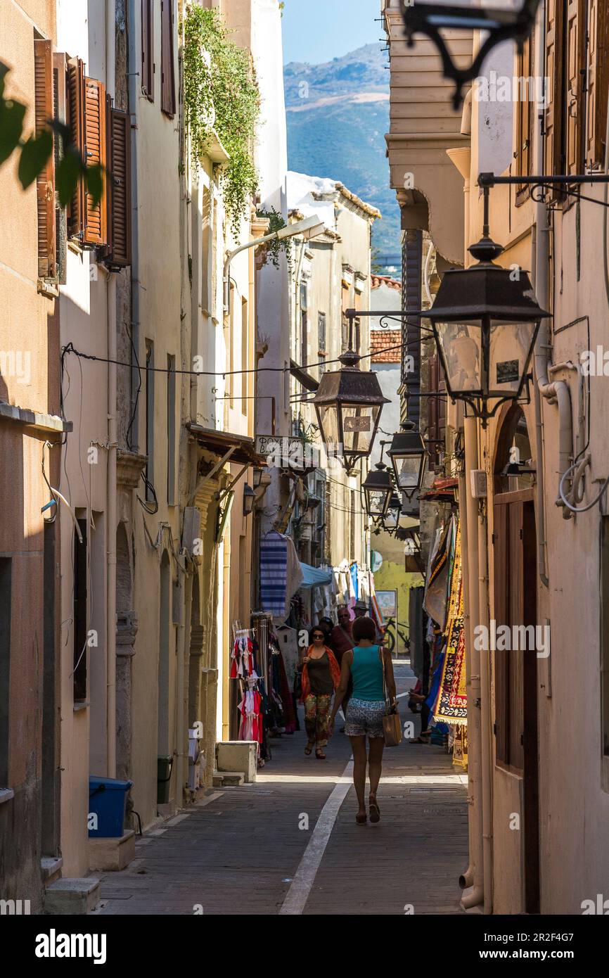 Historic narrow streets in the old town of rethymno hi-res stock ...