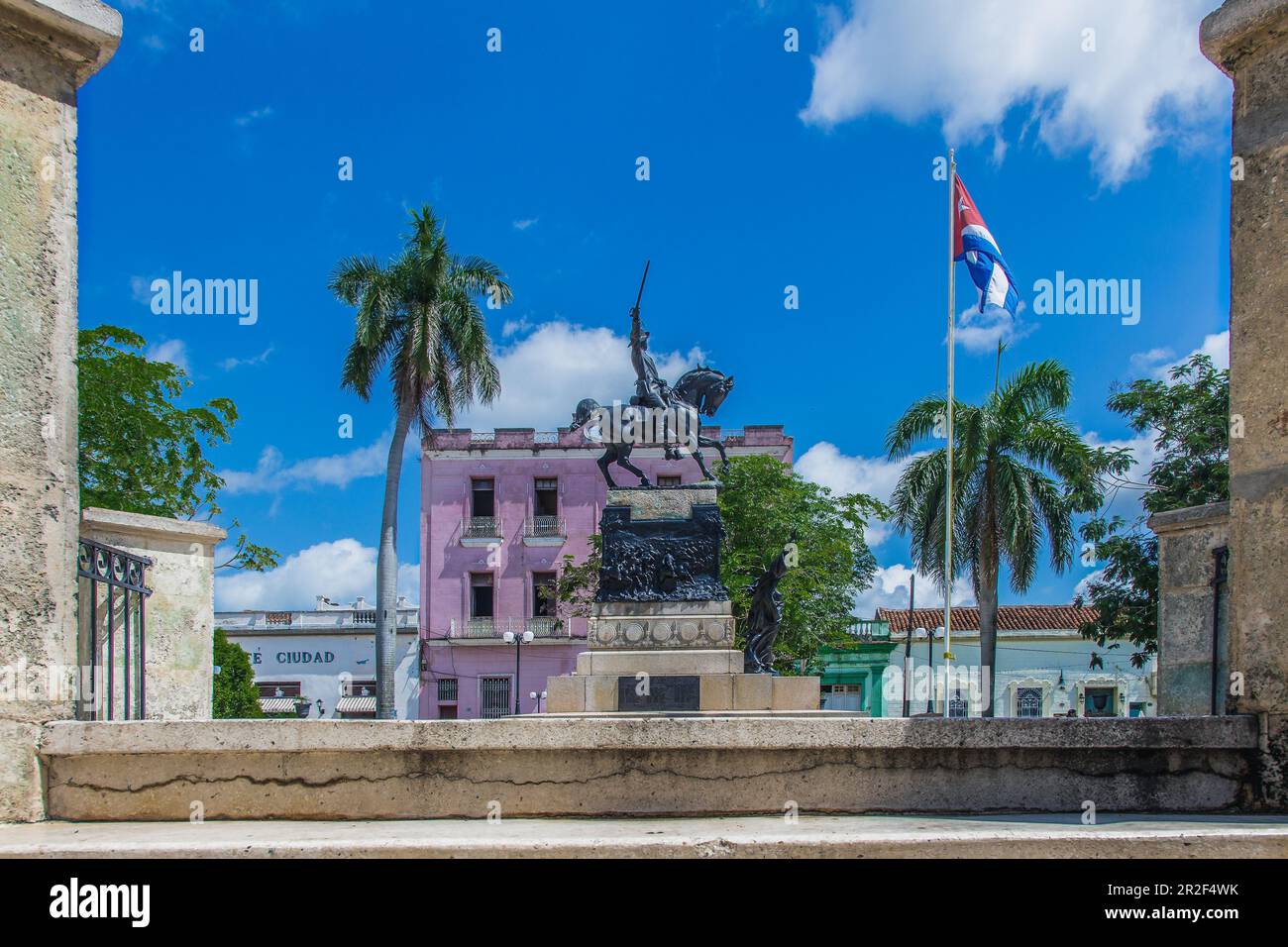 Parque Ignacio Agramonte, Camagüey, Cuba Stock Photo - Alamy