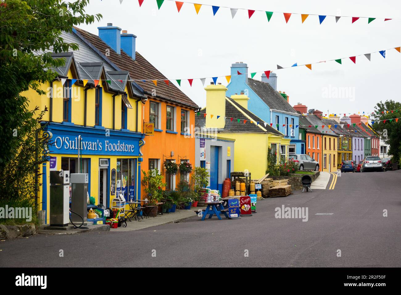 Colorful houses in Eyeries, County Cork, Ireland Stock Photo - Alamy