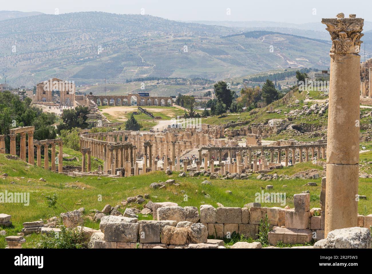 Overview of the ancient Roman city in Jerash, Jordan Stock Photo - Alamy