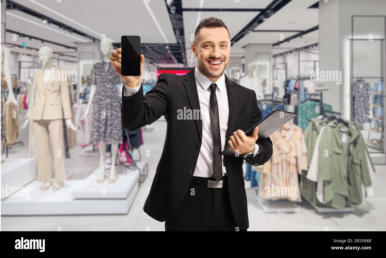 Mobile store employee hi-res stock photography and images - Alamy