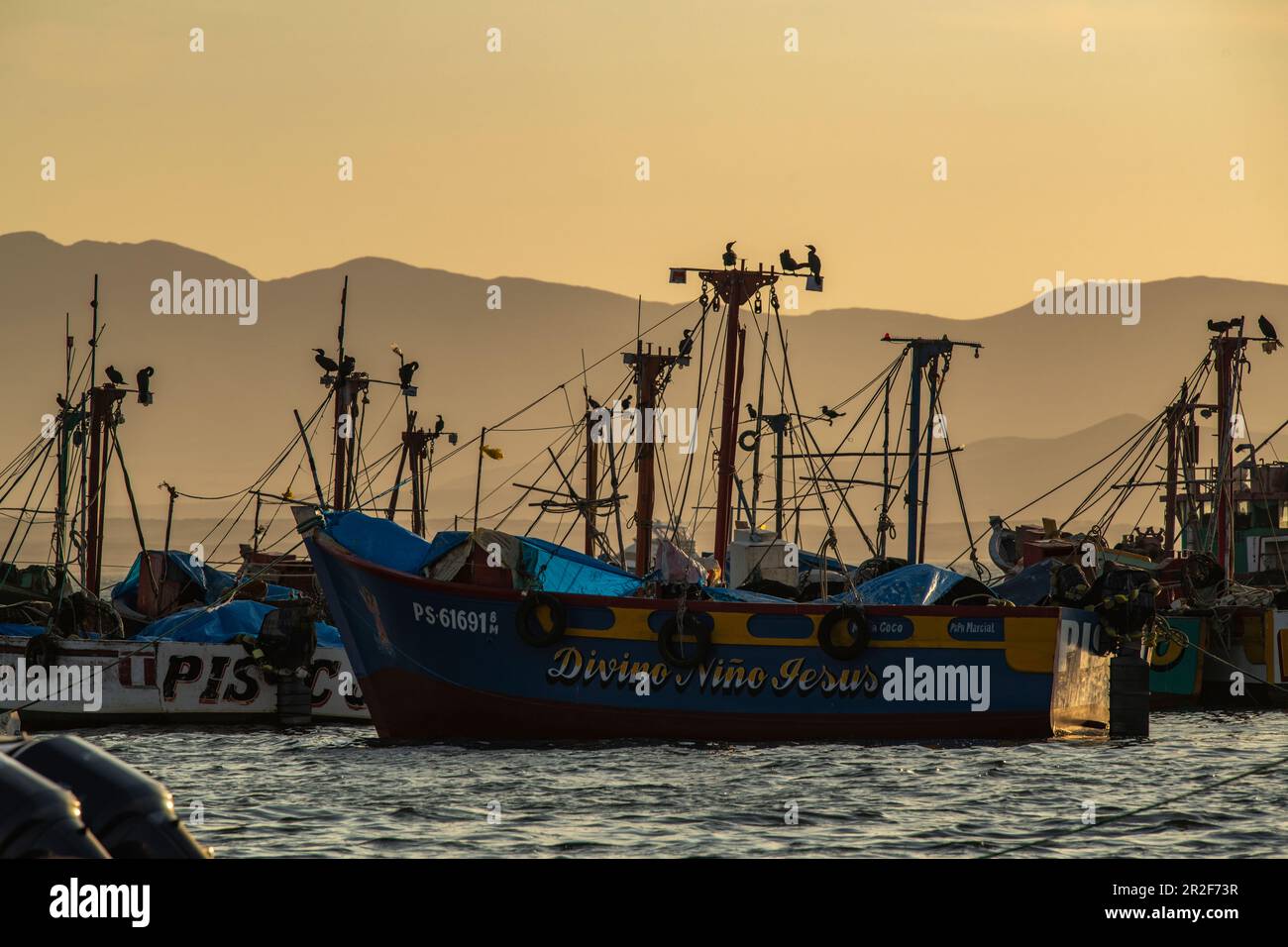 Paracas peru port hi-res stock photography and images - Alamy