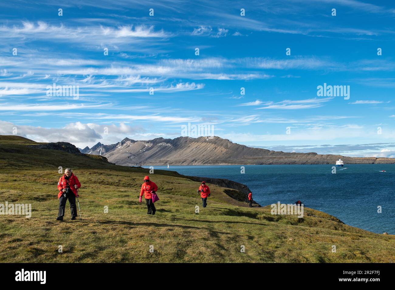 Passengers of the expedition cruise ship Sea Spirit (Poseidon ...