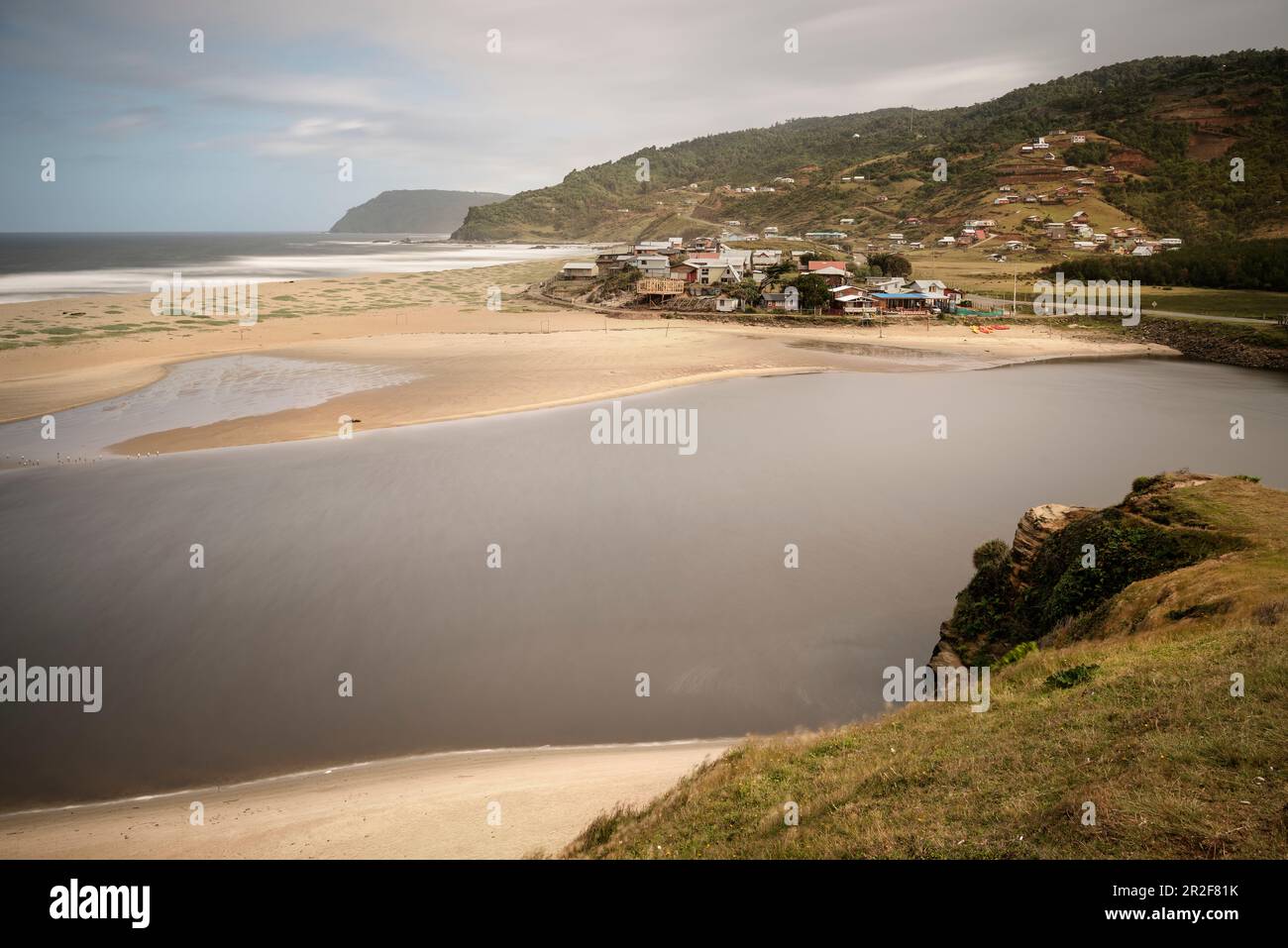 small village on Playa Bahia Mansa beach, Chile, South Pacific, Pacific ...