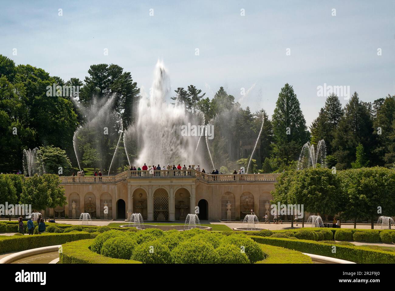 Main Fountain Garden, bilevel, water spouting high, dancing, small ...