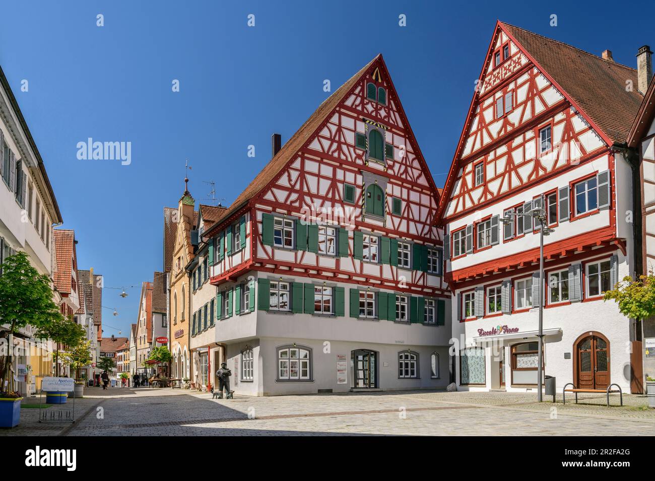 Half-timbered houses in Riedlingen, Riedlingen, Danube Cycle Path ...