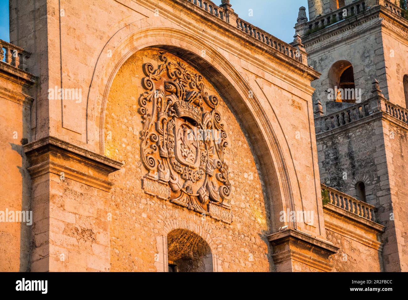 Merida Cathedral at sunset, Yucatan, Mexico Stock Photo - Alamy