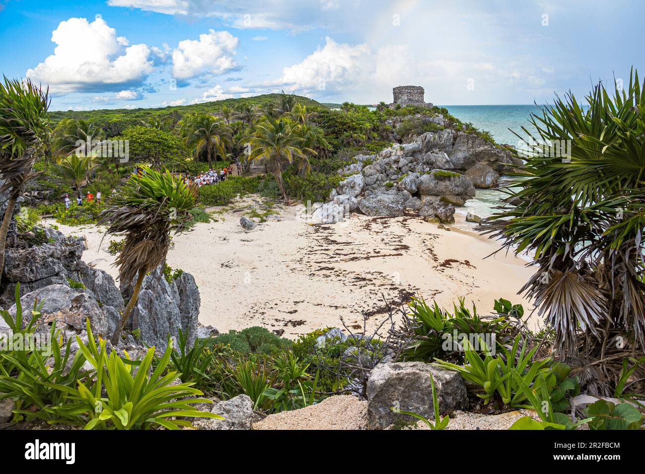 Coastal ruins in the grounds of the Mayan sites of Tulum, Quintana Roo ...