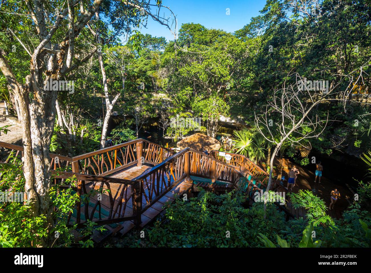 Tank doors open hi-res stock photography and images - Alamy