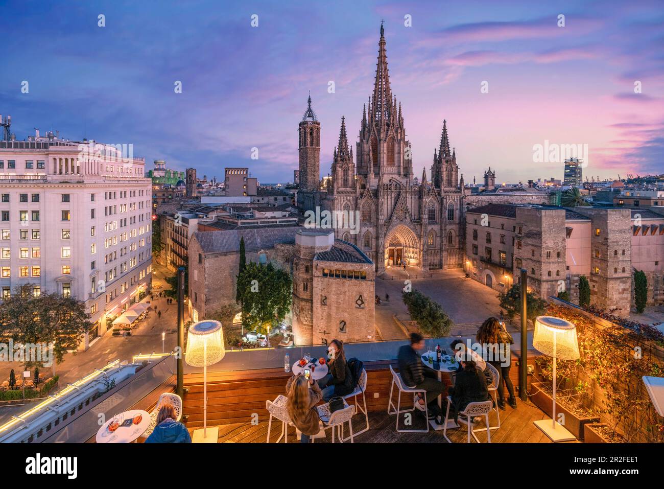 View of Barcelona Cathedral from the roof terrace of the Hotel Colon in ...
