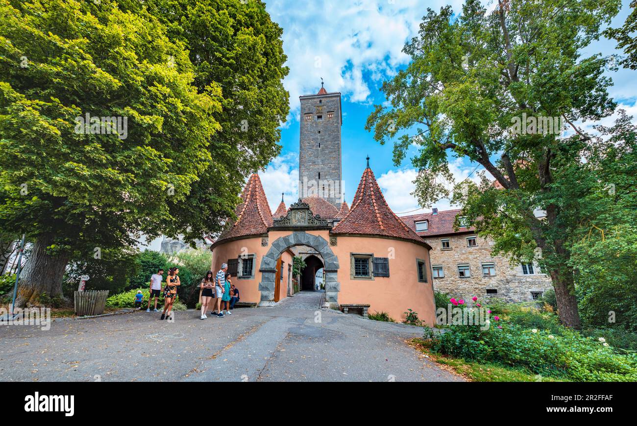 Castle tower and city gate in Rothenburg ob der Tauber, Bavaria ...