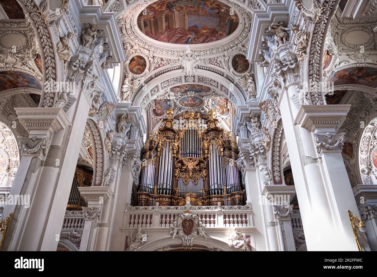 View of the organ in St. Stephan Cathedral, Passau, Lower Bavaria ...