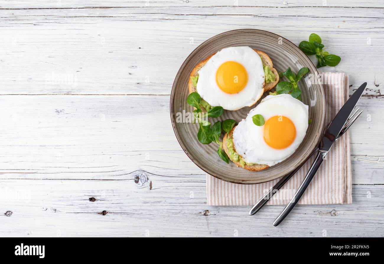 Top view toast fried egg hi-res stock photography and images - Alamy