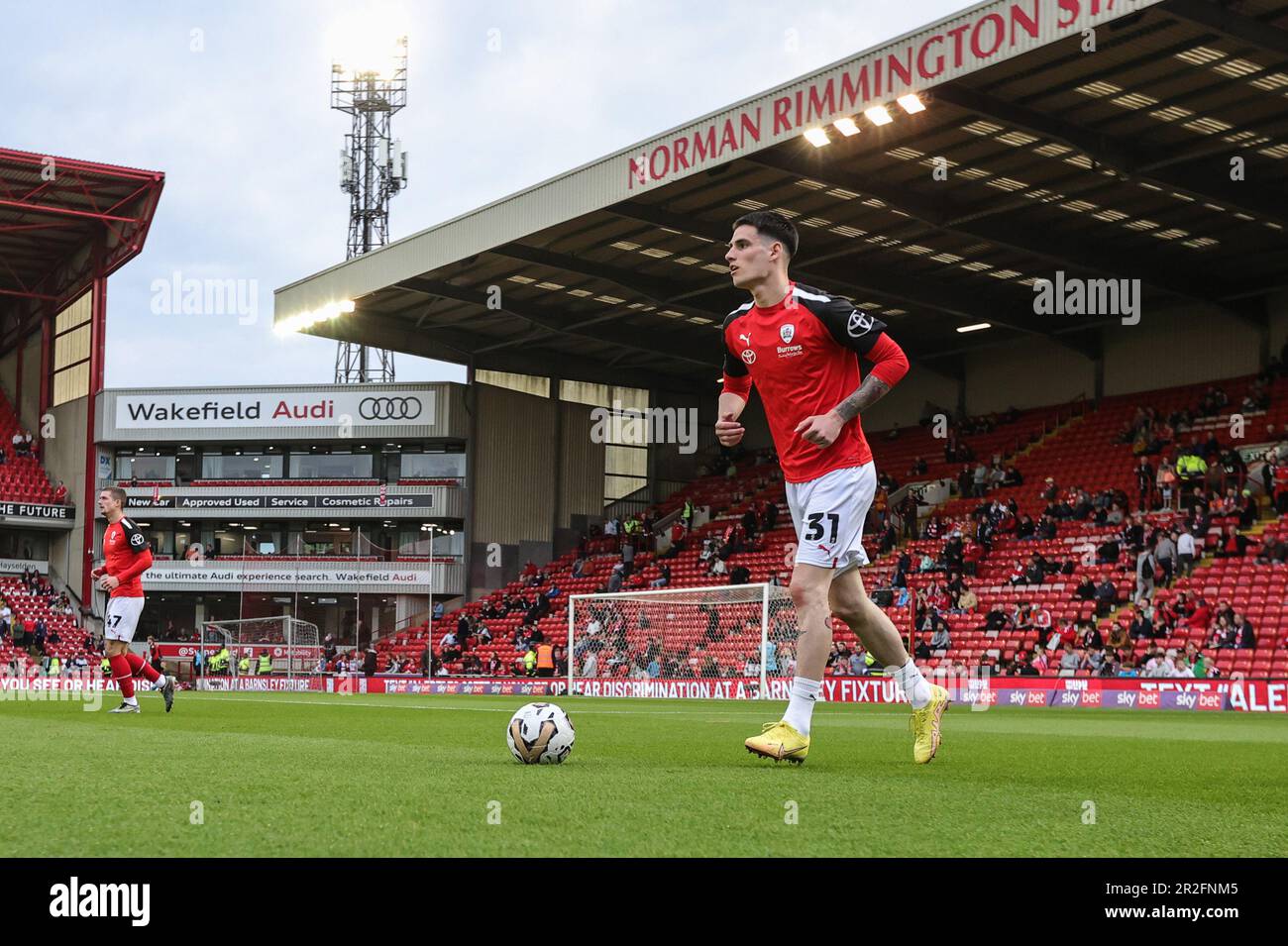 Slobodan Tedić #31 of Barnsley in the pregame warmup session during the ...