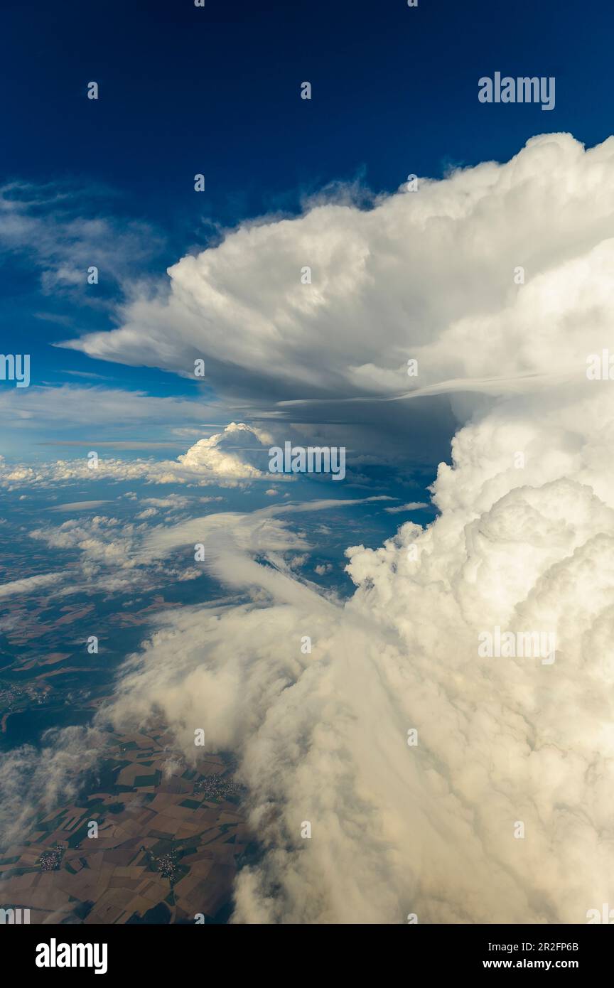 Dining above clouds hi-res stock photography and images - Alamy