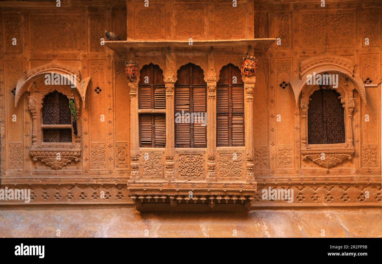 Wood Carved windows in the Blue City of Jodhpur, Rajasthan , India ...