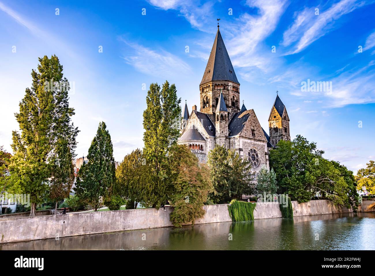 The old town architecture of Metz at the Moselle river, France Stock ...