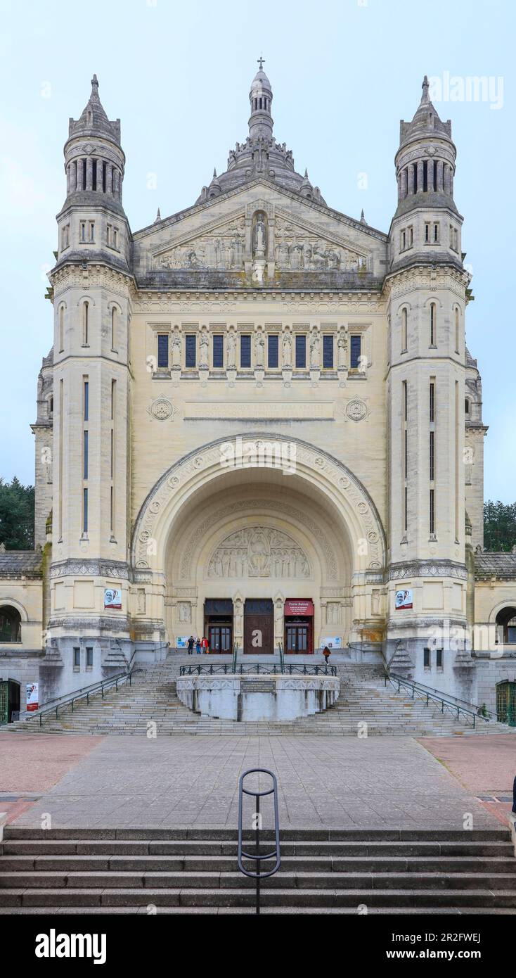 Romano-Byzantine Basilica Basilique Sainte-Therese de Lisieux, second ...