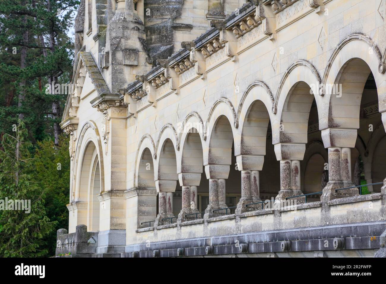 Romano-Byzantine Basilica Basilique Sainte-Therese de Lisieux, second ...