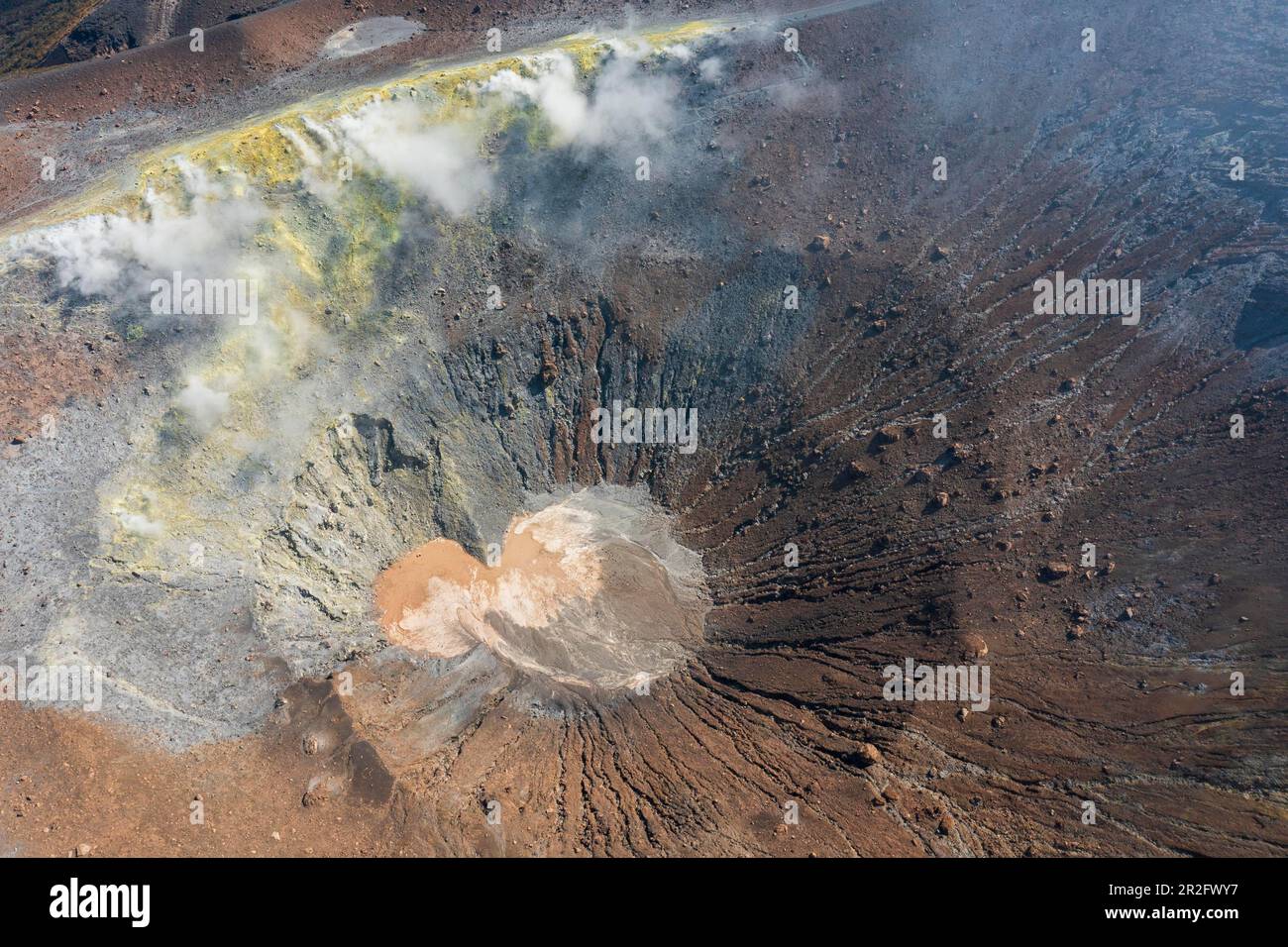 Gran cratere the large crater hi-res stock photography and images - Alamy