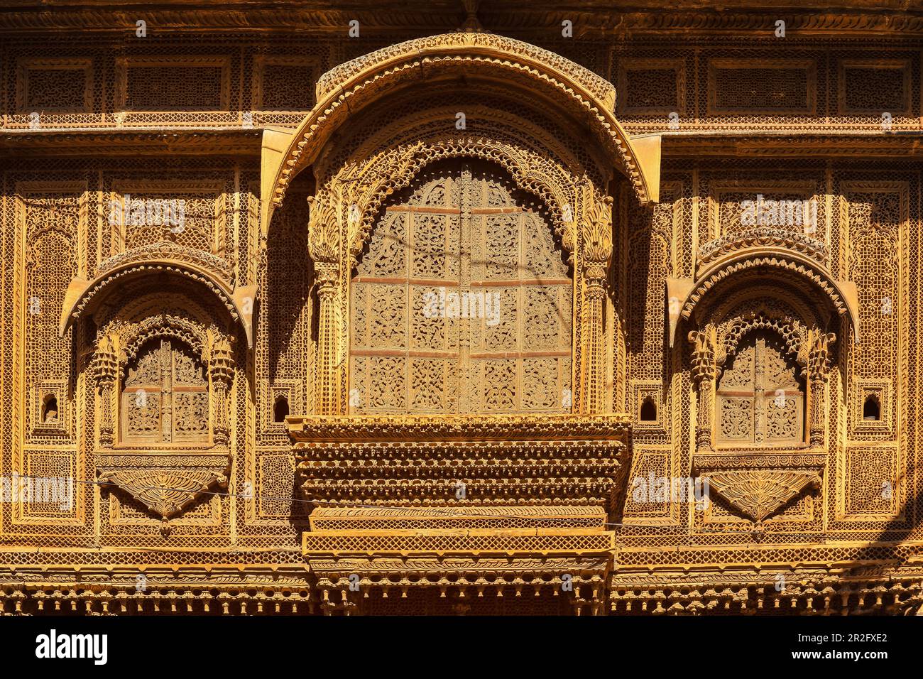 Wood Carved windows in the Blue City of Jodhpur, Rajasthan , India ...