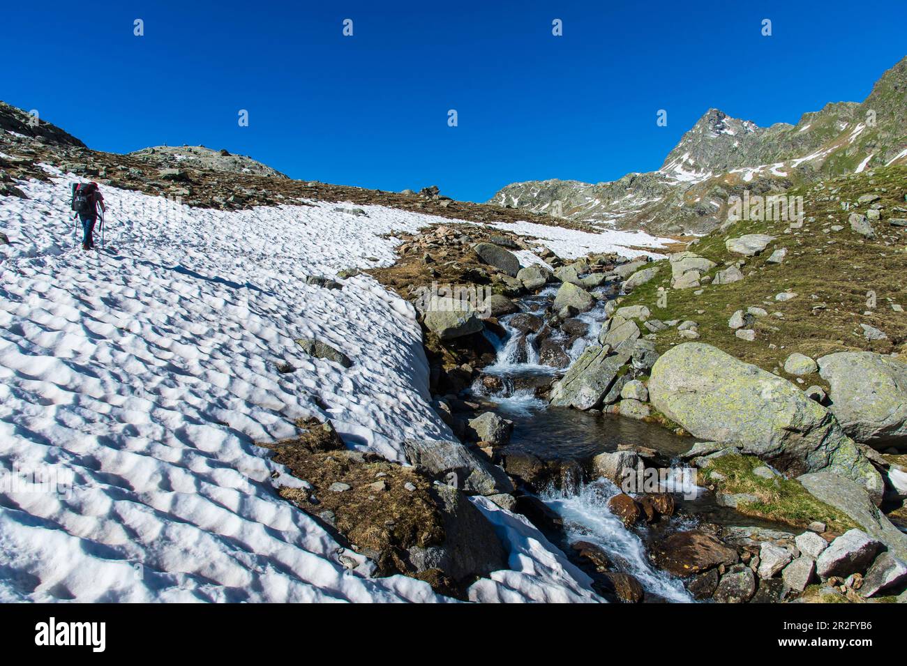 Mountain hiking in the Texel Group Nature Park in the Spronser Lakes ...