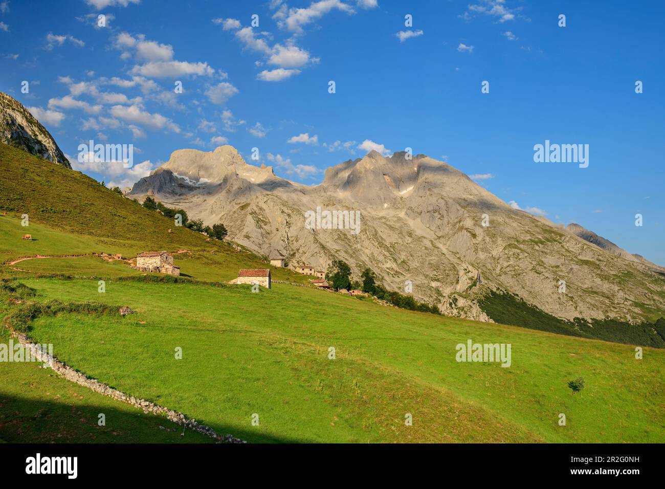 Alpine settlement with Refugio Terenosa, Neveron de Urriello and Pico ...