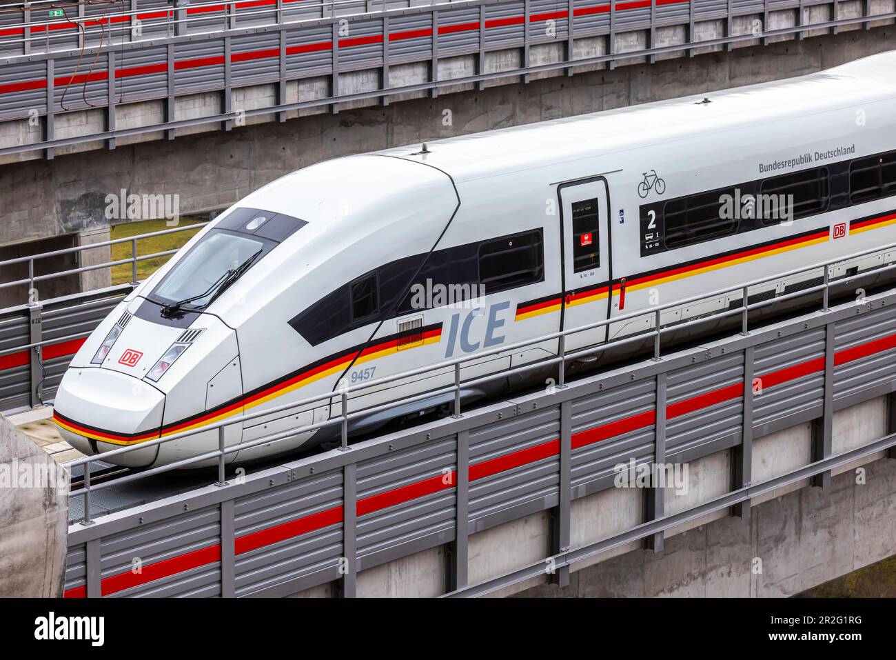 ICE on the Filstal bridge, the third highest railway bridge in Germany ...